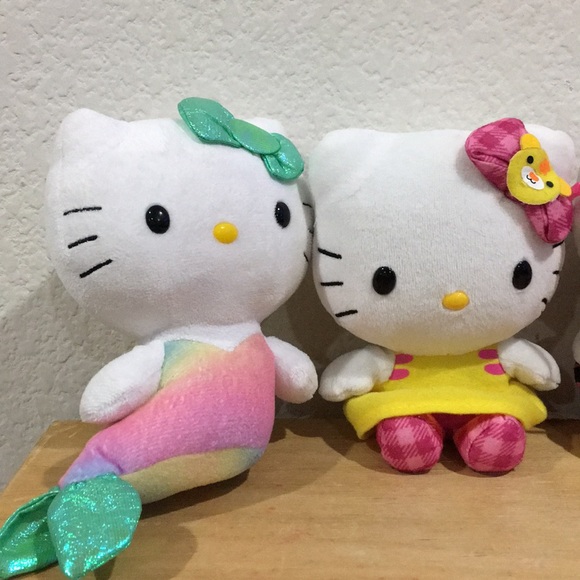 Hello Kitty | Other | Rare Hello Kittycollection By Sanrio Plush Lot ...